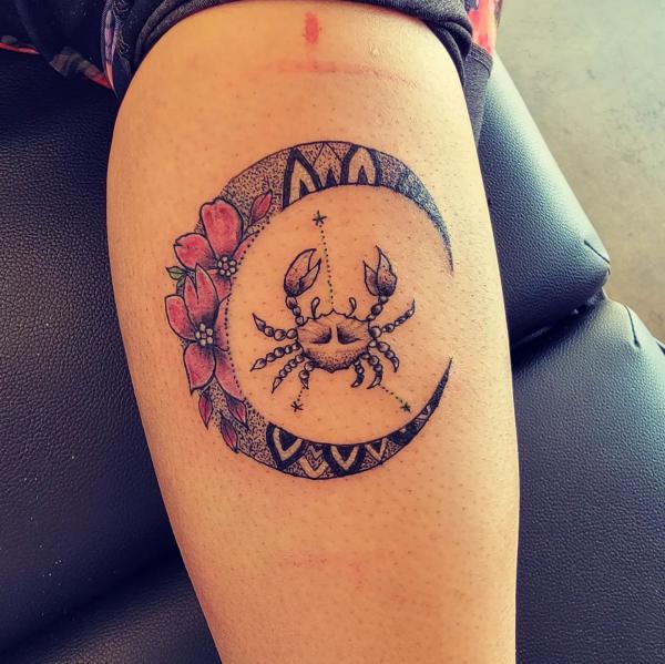 100 Creative Cancer Zodiac Tattoo Ideas - Good Art Design